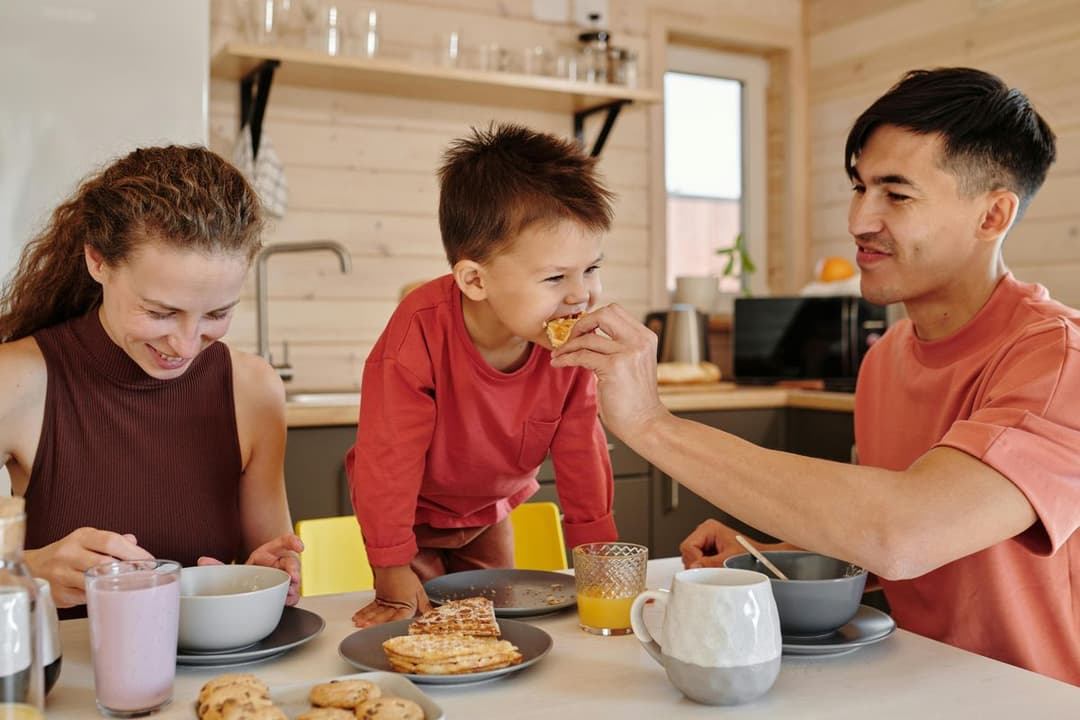 How to Feed a Family for £30 a Week (Realistic Meal Plan) | OffShift